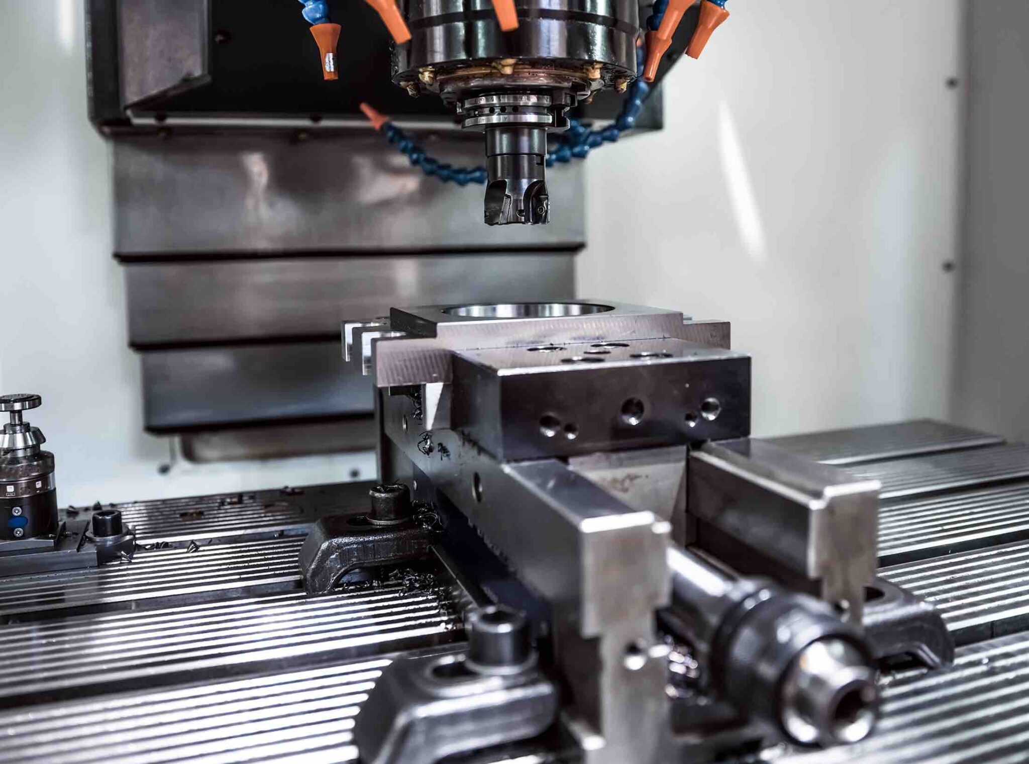 Fresadora: su papel en la creación de prototipos - Tecnomaquinaria